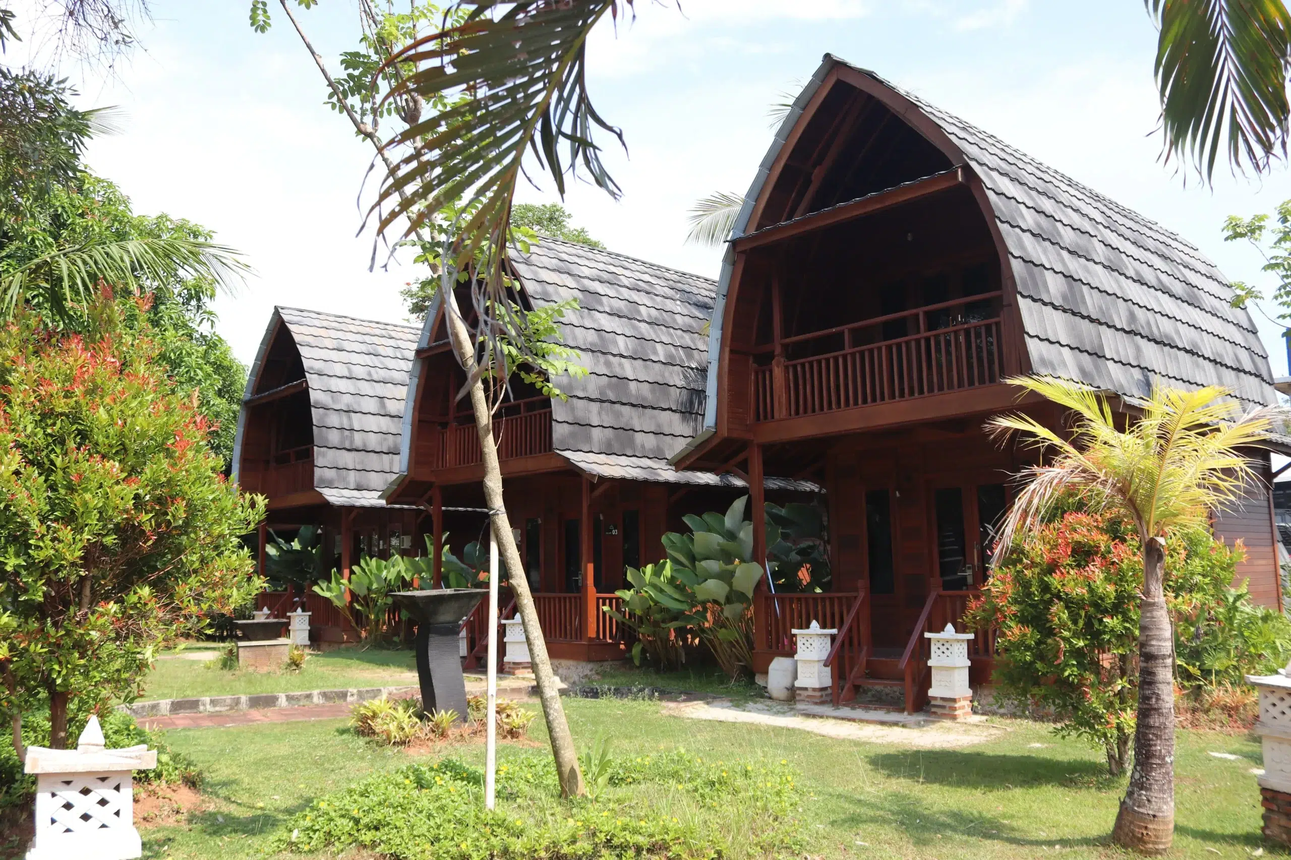 Paket Outbound Menginap Anyer - Rejeki Dilammar